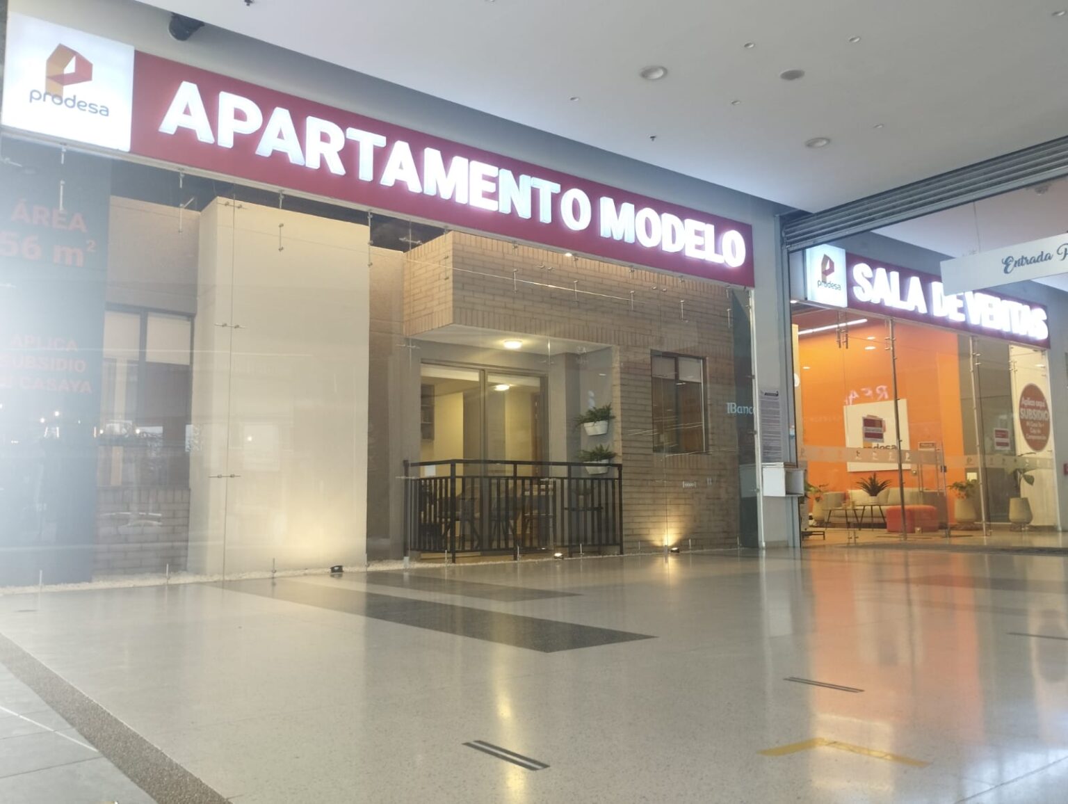 PRODESA Y CIA. S.A. - Avenida centro comercial